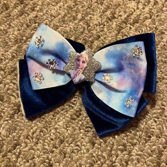 Accessories | Blue Frozen Elsa Bow With Navy Blue Felt Background ...